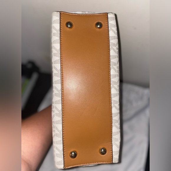 Michael Kors | Bags | Micheal Kors Dee Dee Bag | Poshmark